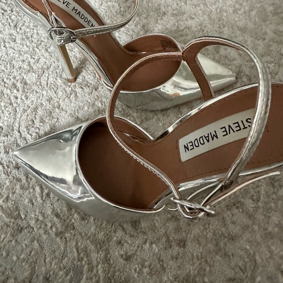 Shoes | Steve Madden Silver Pumps Size 6 | Poshmark